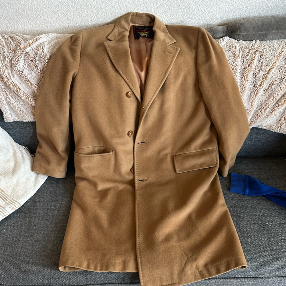 Vintage Mens Camel Colored Cashmere Men’s Overcoat (S… - Gem